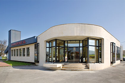 QUINTES-Mirador del Cantábrico: La asturiana Granderroble se une a ...